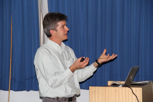Professor da Universidade Estadual da Carolina do Norte realizou ...
