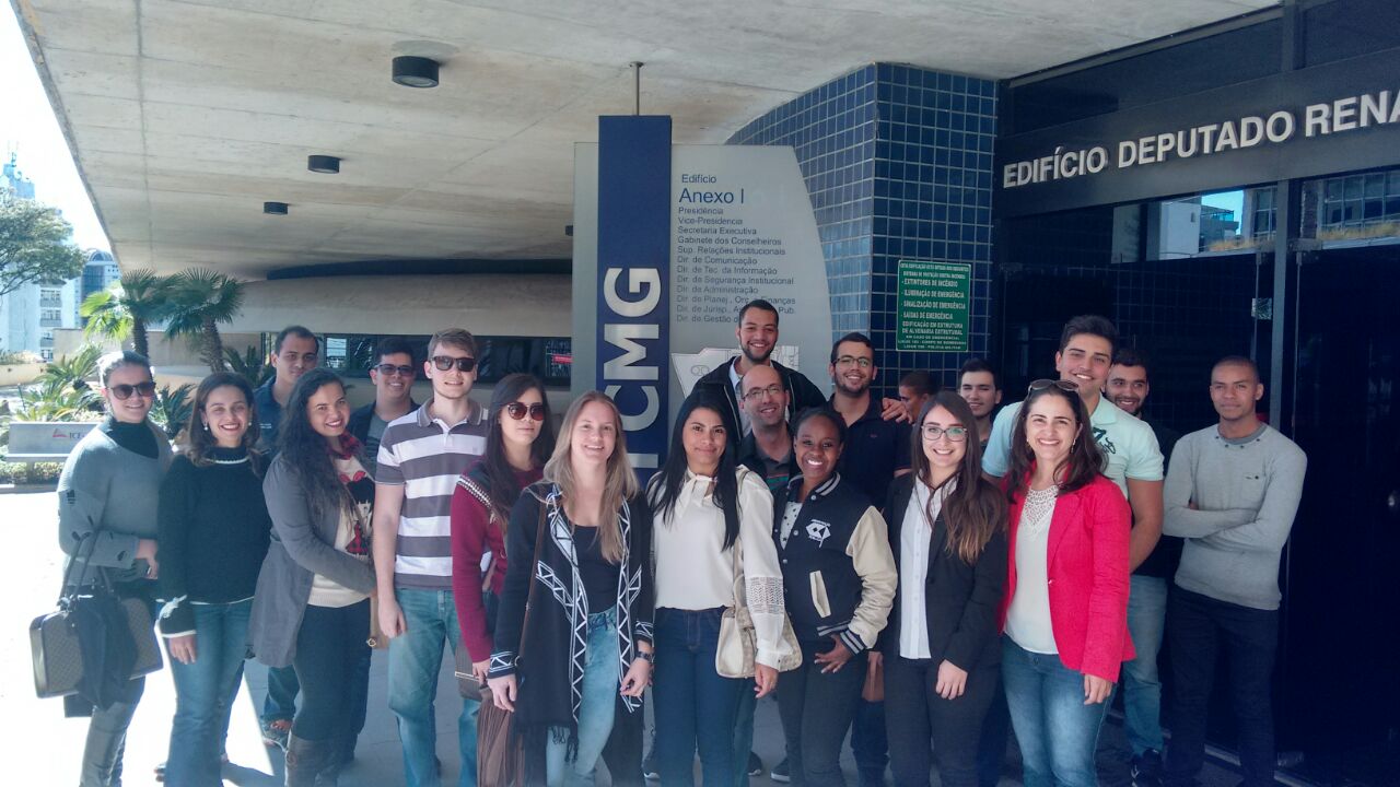 Estudantes de Administração Pública visitam o Tribunal de Contas do ...